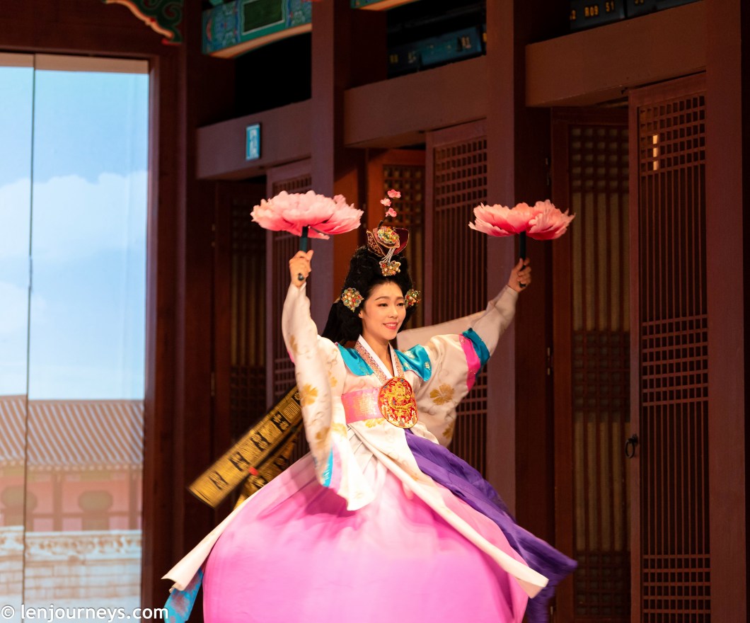 Sim Cheong: A Magical Performance - LEN Journeys